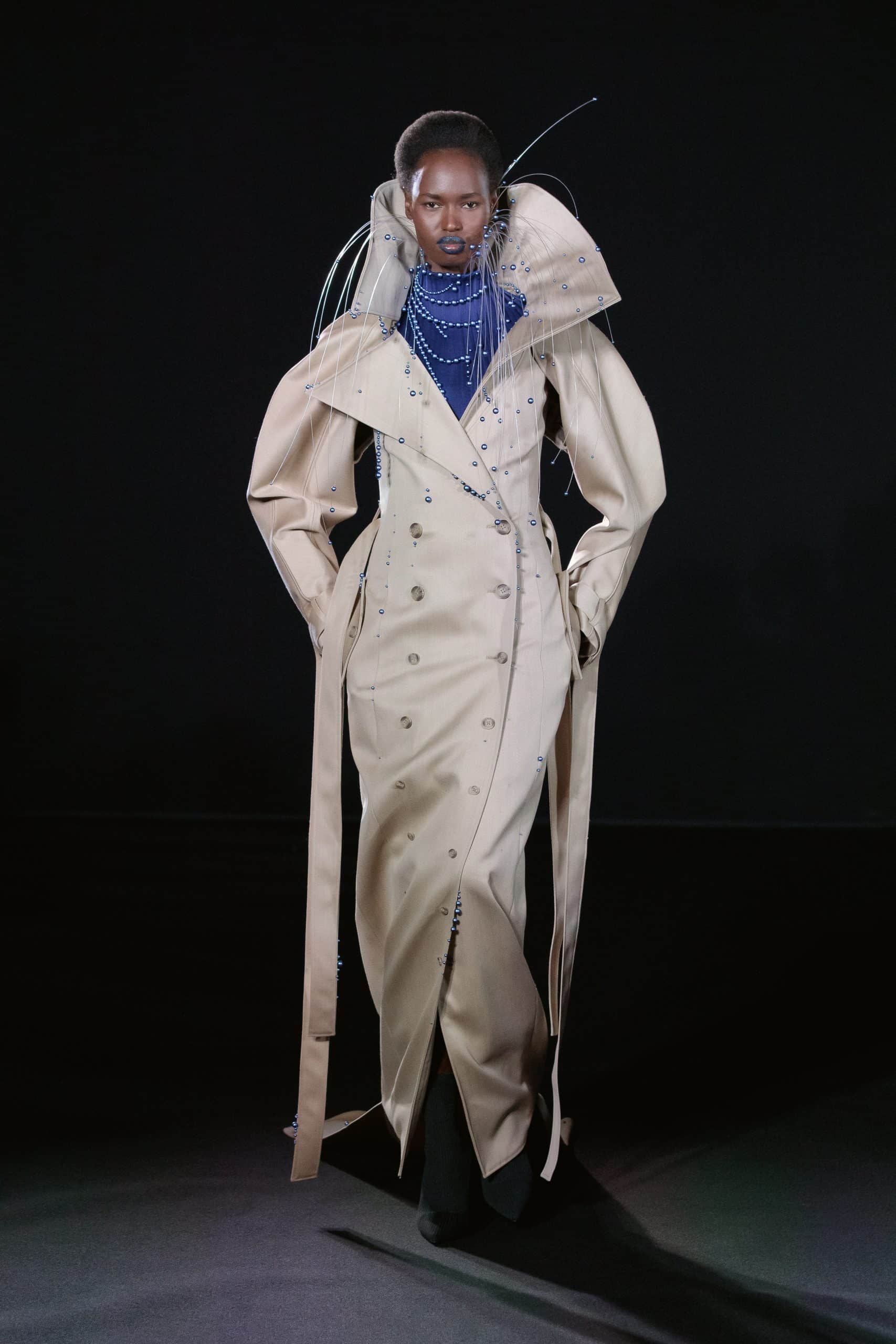 ROBERT WUN OR THE AESTHETICS OF FEAR - ACUMEN 32