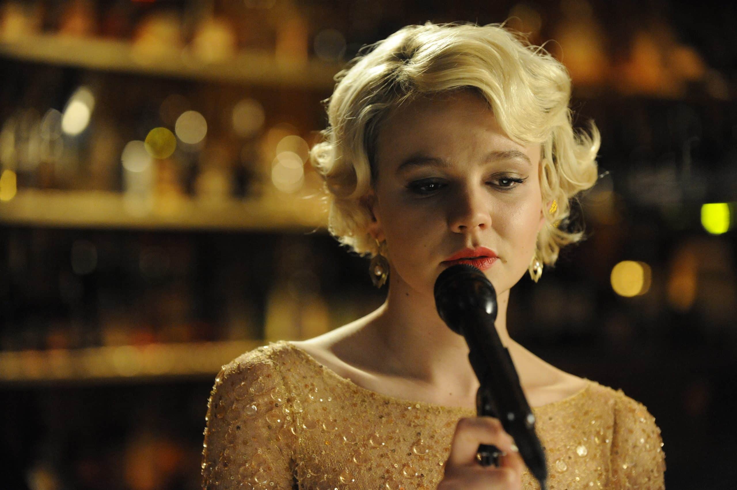 CAREY MULLIGAN, WITH MASTERY - Galerie Joseph
